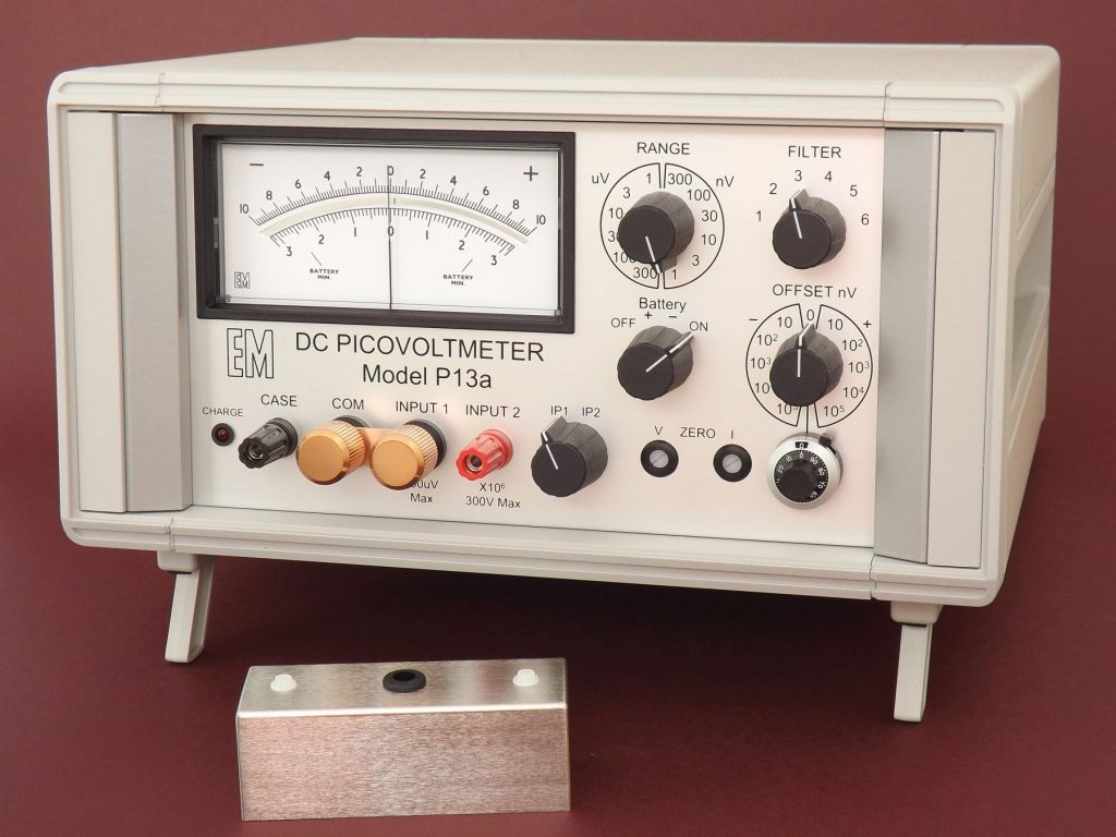 Model P13a – D.C. Picovoltmeter – EM Electronics